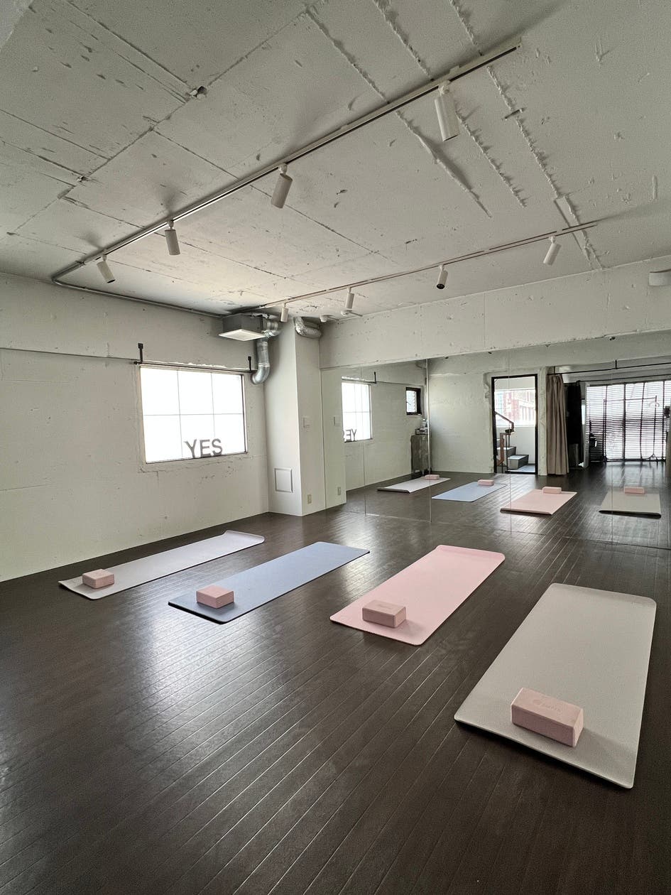 中目黒駅から徒歩4分のヨガスタジオの写真4