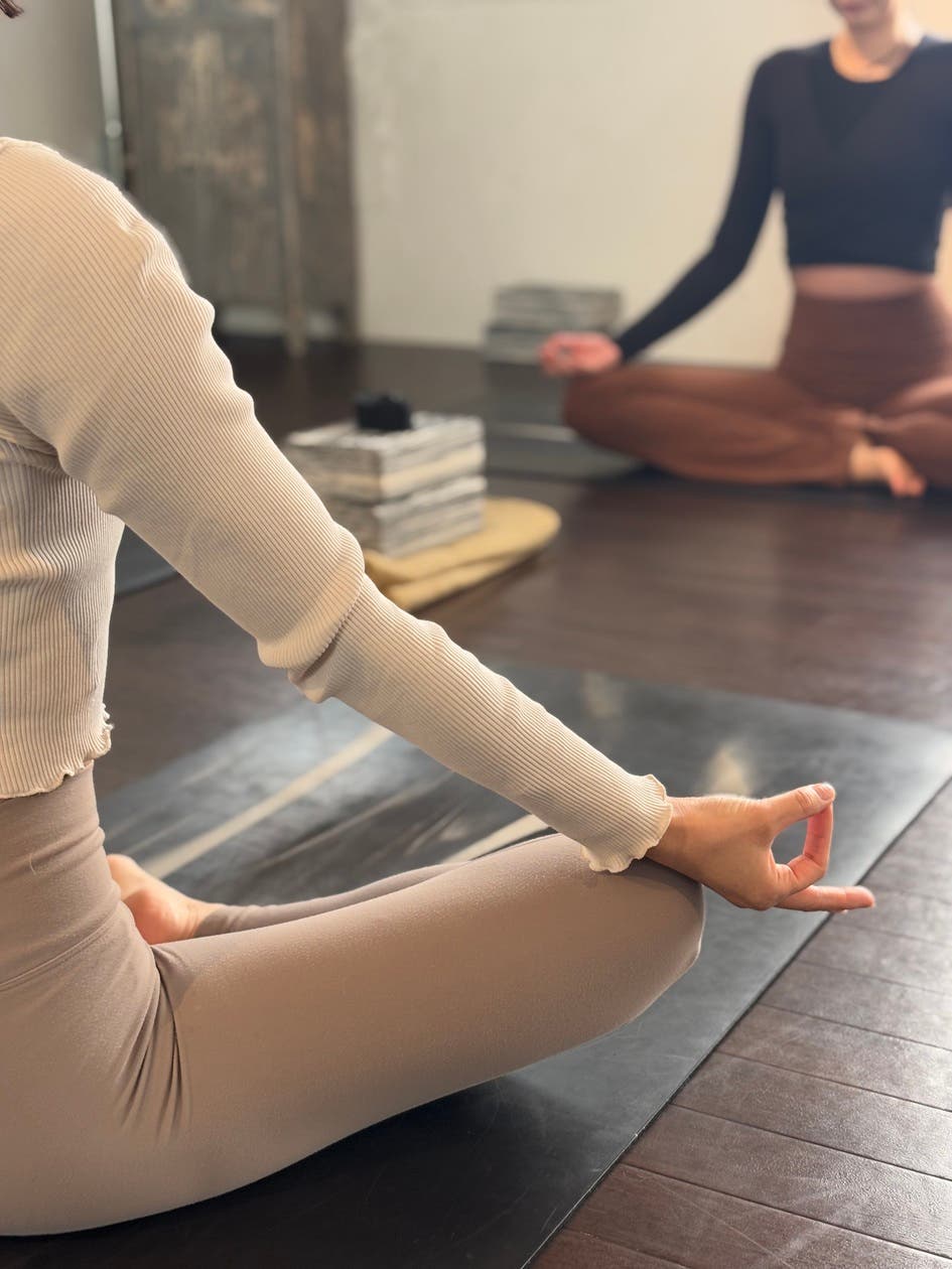 中目黒駅から徒歩4分のヨガスタジオの写真3