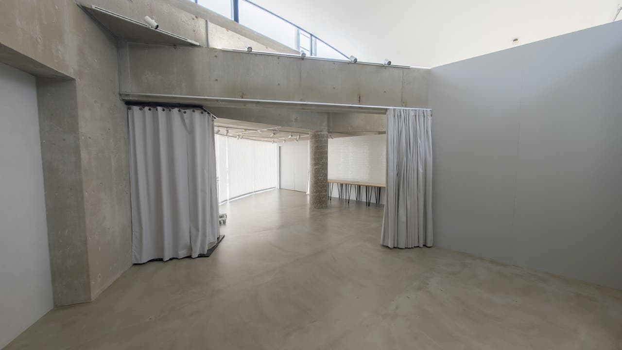 【代官山駅目の前】天井高最大8.6mを誇る120㎡の広々空間に差し込む自然光。展示会・受注会・商用撮影に最適な都会的ギャラリーの写真15