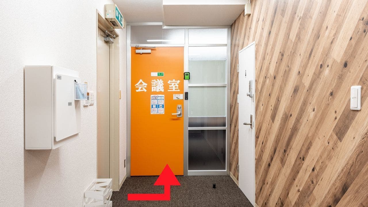 🚃日本橋駅徒歩2分✅6:00～24:00まで利用可能✅当日予約OK✅完全個室✅会議/打ち合わせ✅カードゲーム/ボドゲOK！の写真7