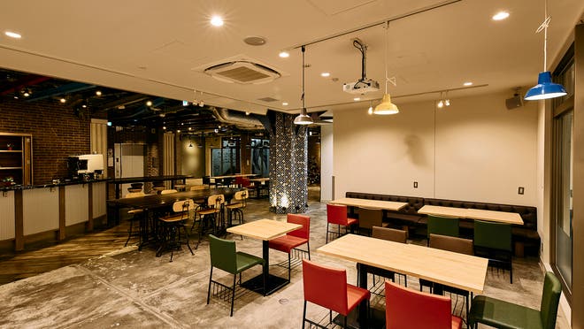 映画も、パーティーも、ミーティングも。すべてここで!自由に使える、みんなのスペース!ゲストハウスで広がる、新しい出会いと体験の写真10