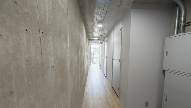 【代官山駅目の前】天井高最大8.6mを誇る120㎡の広々空間に差し込む自然光。展示会・受注会・商用撮影に最適な都会的ギャラリーの写真16