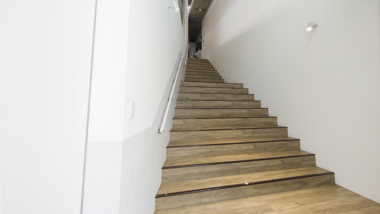 【代官山駅目の前】天井高最大8.6mを誇る120㎡の広々空間に差し込む自然光。展示会・受注会・商用撮影に最適な都会的ギャラリーの写真7