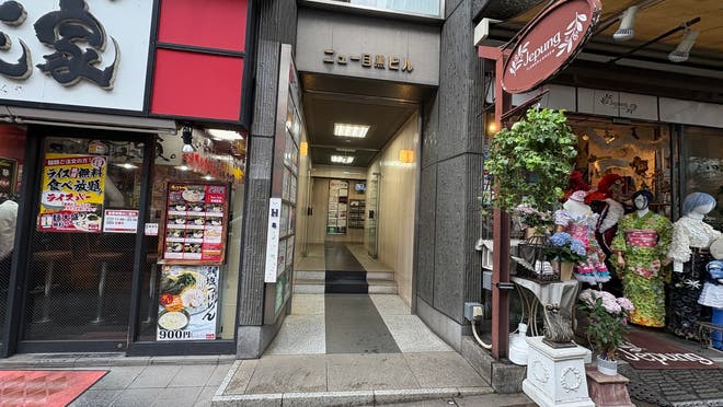 【目黒駅2分】スミスやケーブルも付いたマルチラックを完備したレンタルジム MIYAZAKI GYM目黒店の写真15