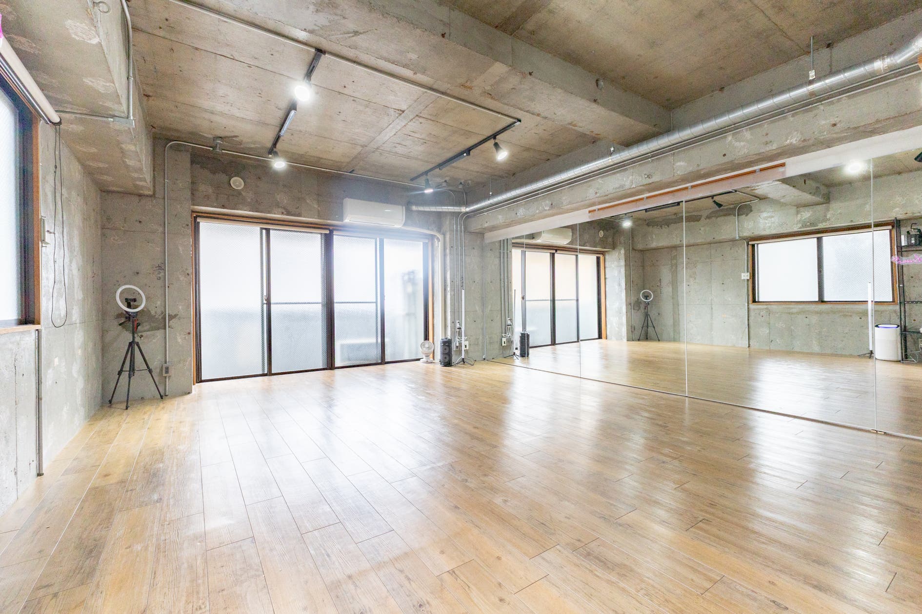 【OPENセール開催！】ダンススタジオ✨今池4分✨ダンス・ヨガ・撮影・ワークショップに！の写真1