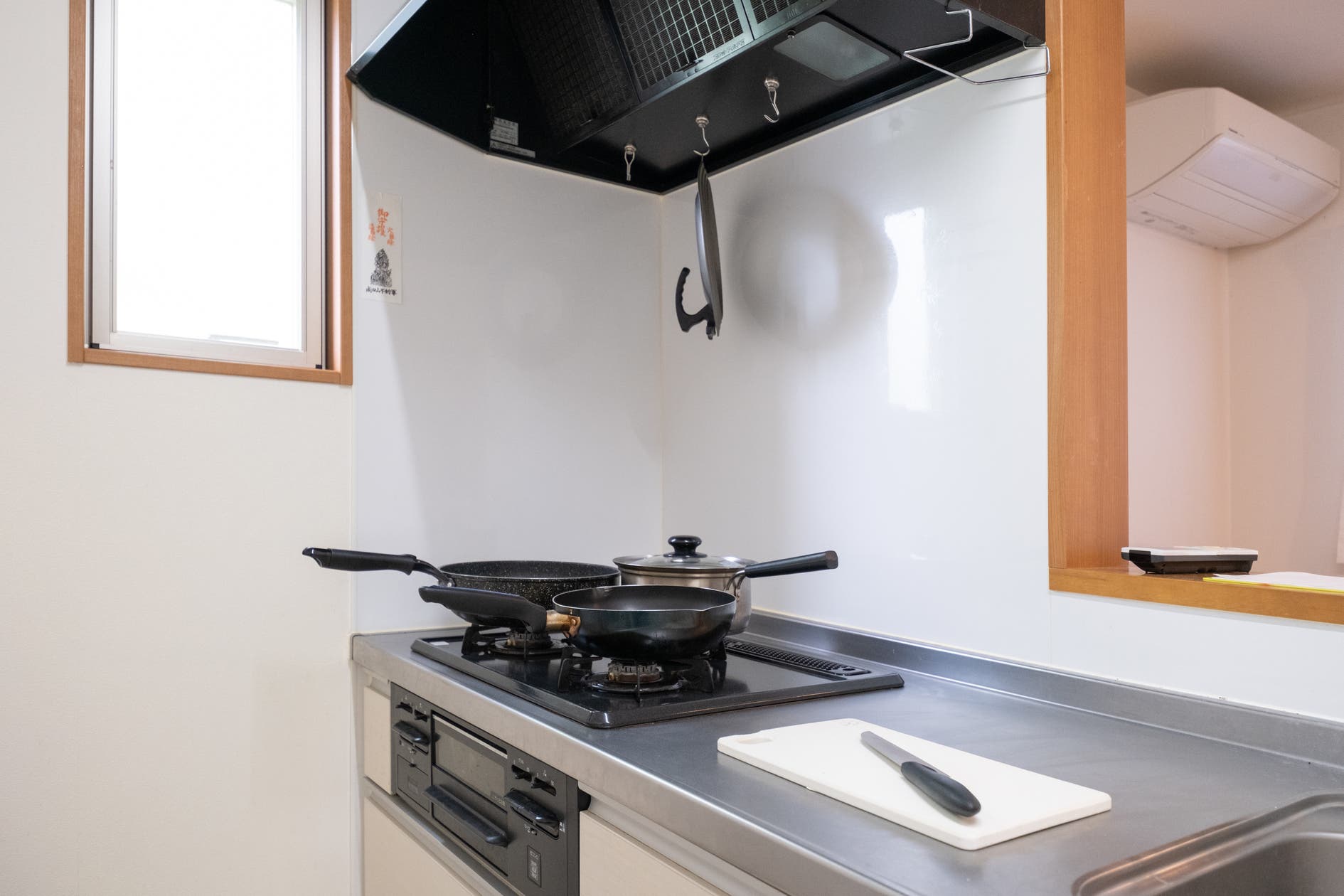 沖縄市の繁華街の裏手です！の写真14