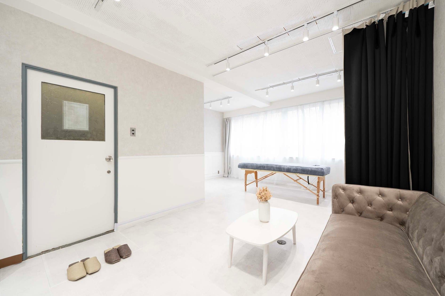 【06💐完全個室型プライベートサロン| JR神田駅西口3分すぐ✨】JR＆メトロ6駅11路線アクセス可💆‍♀️２６m²の写真9