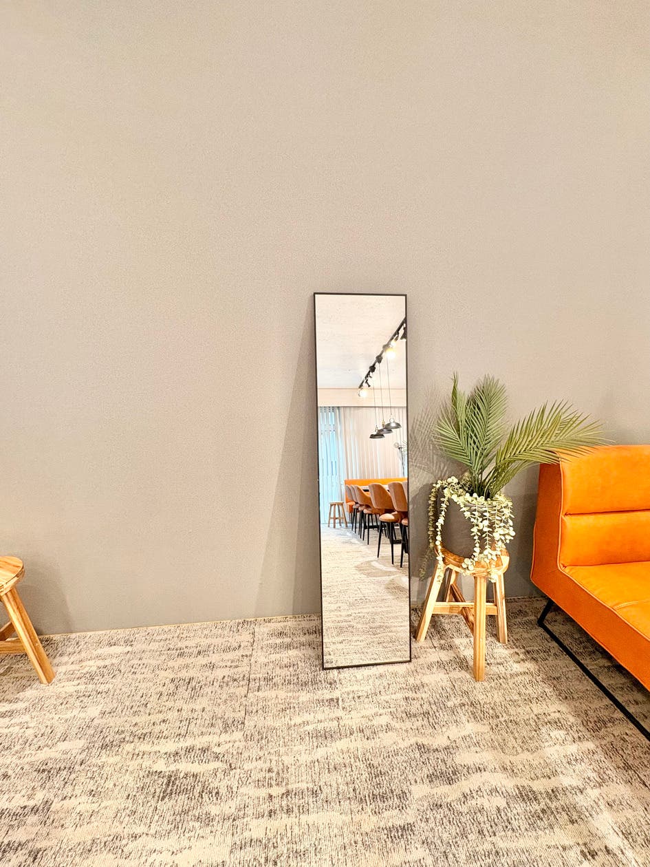 NEW!【日本橋駅30秒/東京駅4分】最大40名/光無料Wifi/会議・撮影・懇親会・女子会・ボドゲ等におすすめ！飲食🍷可！の写真19