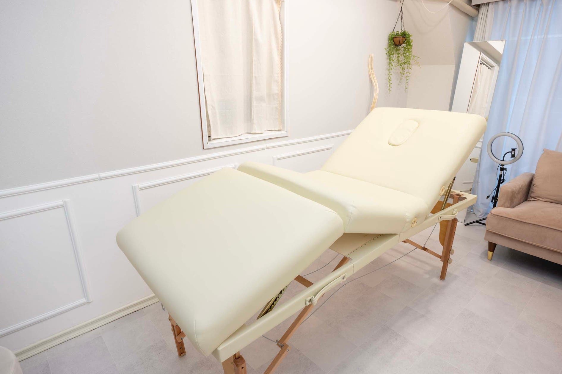 【07💐完全個室型プライベートサロン& 癒し韓国インテリア✨】💆‍♀️リラク・整体・ネイルに最適💅 可愛い♡･*自然光◎の写真8