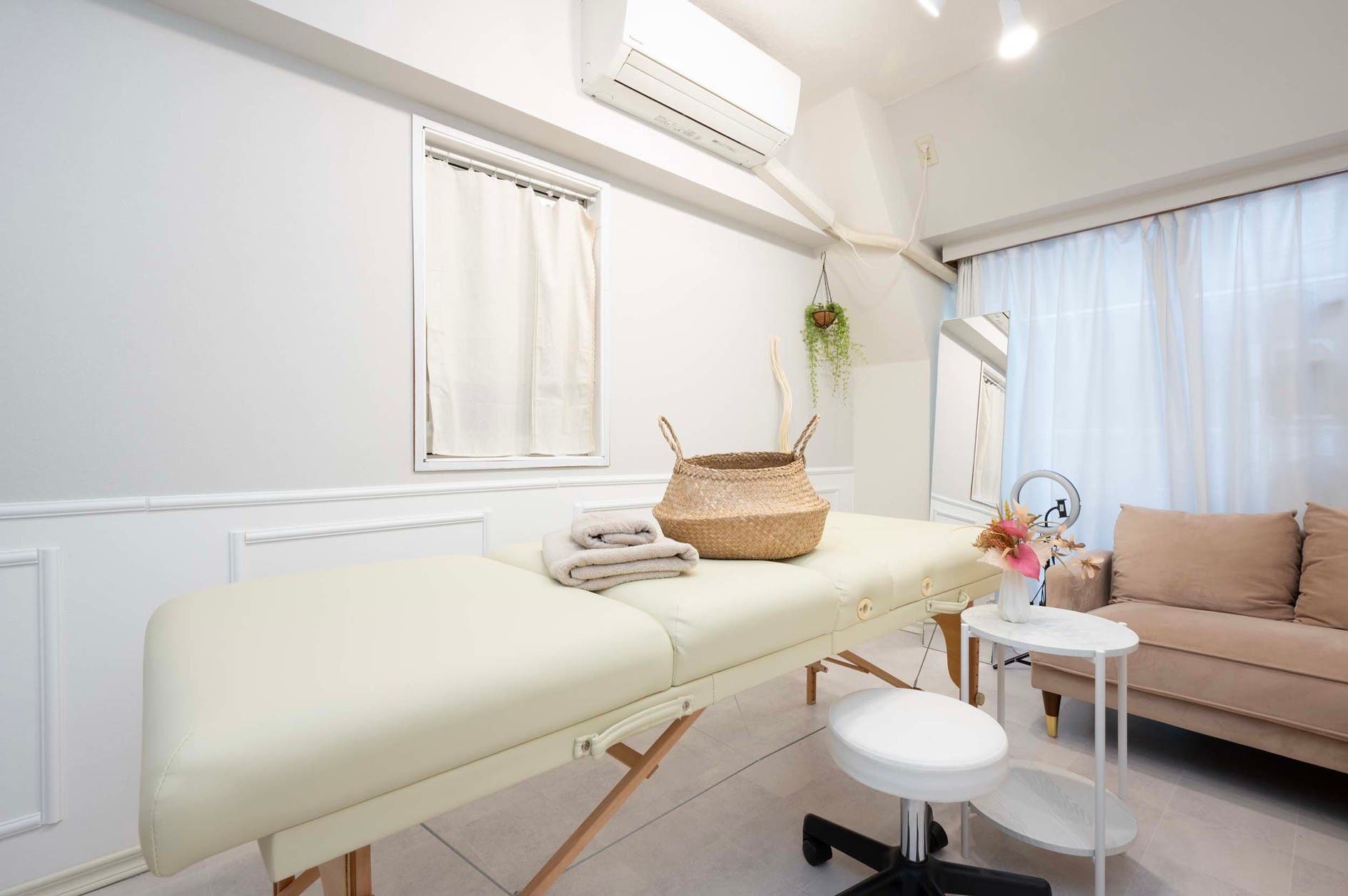 【07💐完全個室型プライベートサロン& 癒し韓国インテリア✨】💆‍♀️リラク・整体・ネイルに最適💅 可愛い♡･*自然光◎の写真12