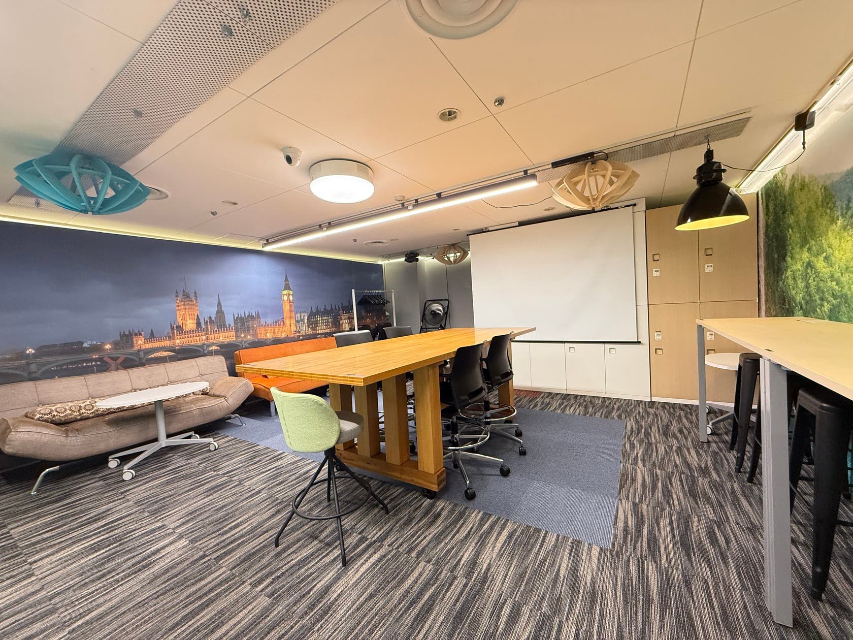 堺筋本町駅直結3分_40㎡、物販・学習教室・パーティー・セミナー・展示会・映画鑑賞…多用途！の写真4