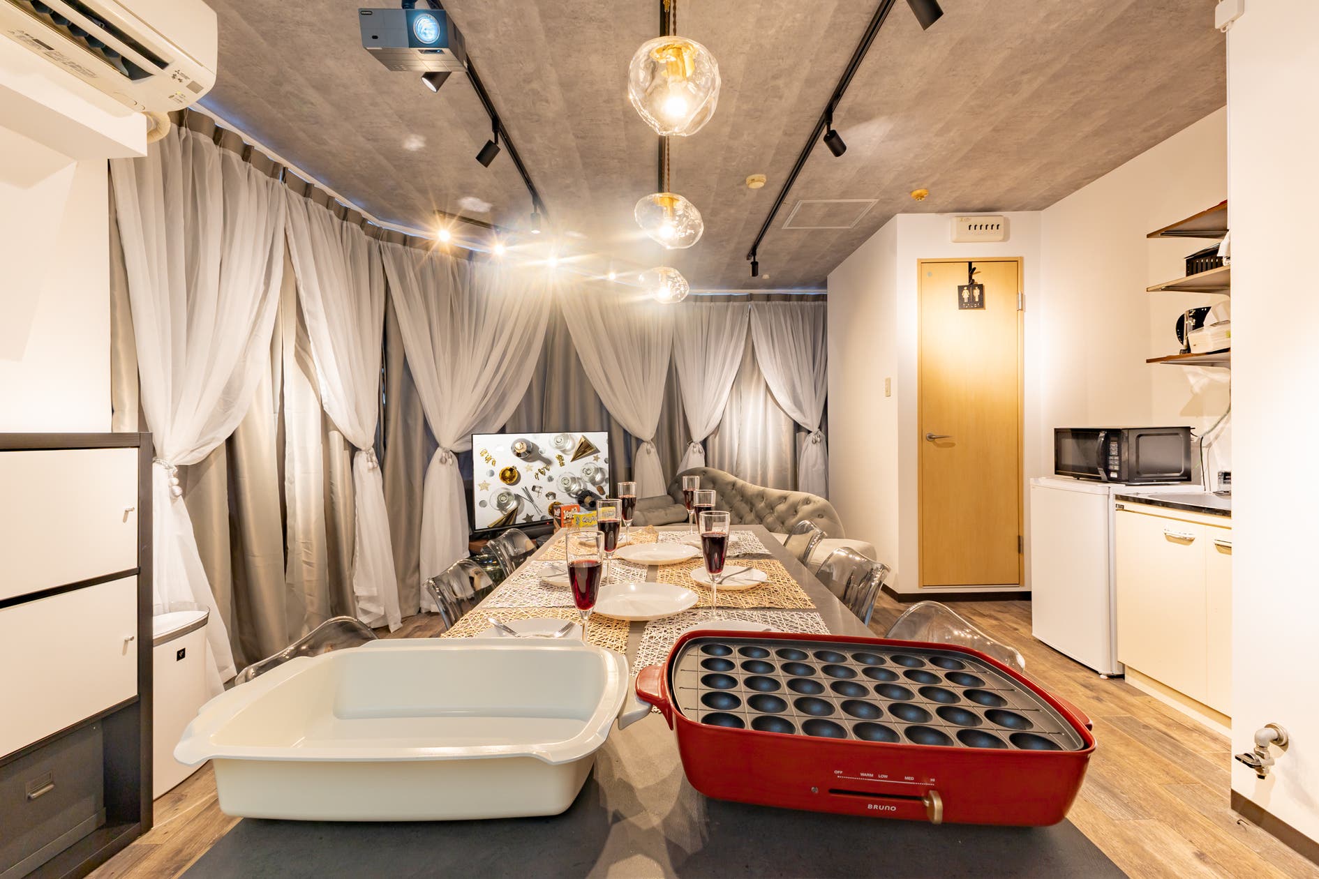 【🎄クリスマス＆忘年会🎅】東梅田駅 徒歩3分！⭐️高級ソファで贅沢な時間を…⭐️最高級パーティールームの写真16