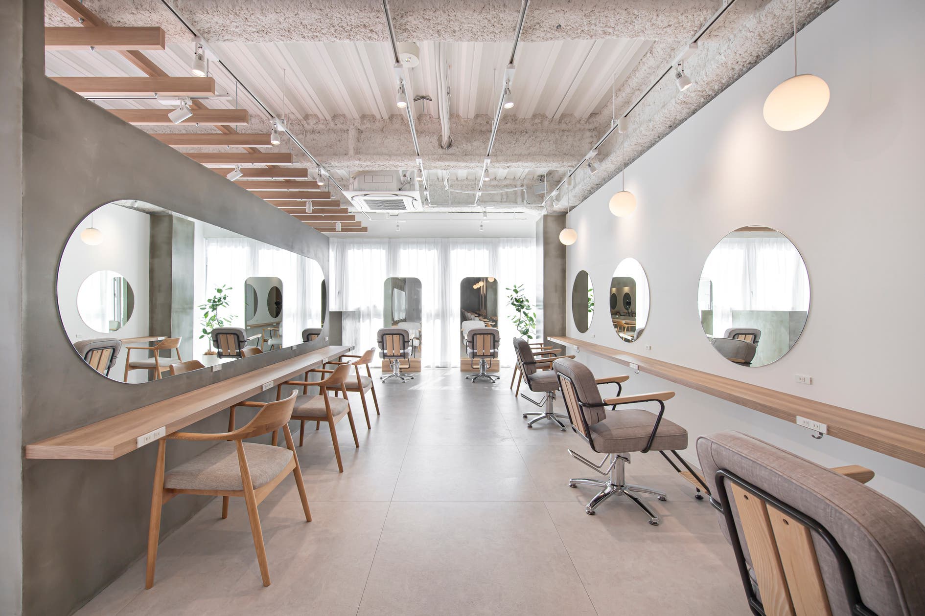 【表参道ヒルズ裏】多用途プライベートサロン個室《撮影・施術・平日割あり》の写真3