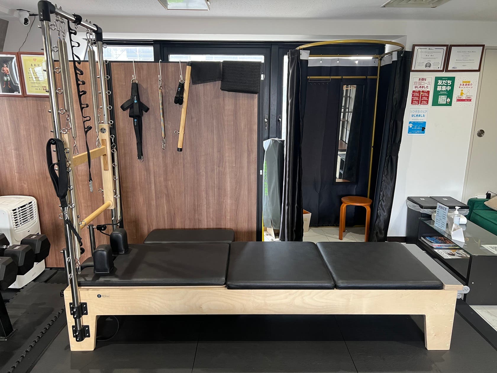 ピラティス＆筋トレができる完全個室のレンタルジム│リフォーマー・5in1ラック・ダンベル35kgまで‼️(最大4人まで)の写真4