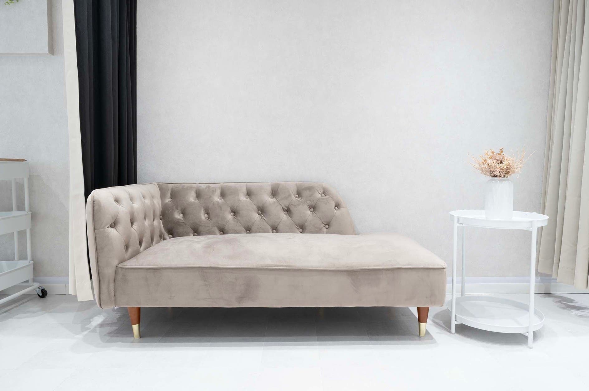 【06✨撮影スタジオ✨撮影機材・小物無料】 神田駅西口3分｜6駅11路線アクセス可🌟モール壁で高級感グッと演出💐ポートレートの写真9