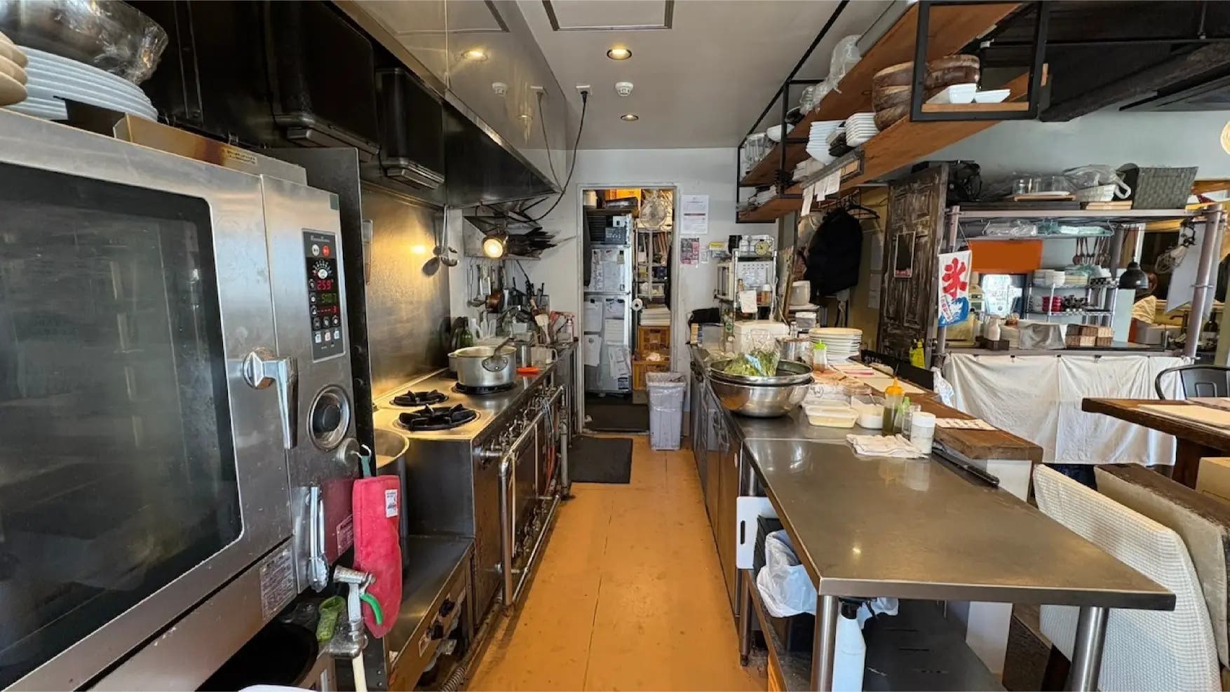 和を取り入れたアンティークカジュアルなイタリアンレストランの写真4