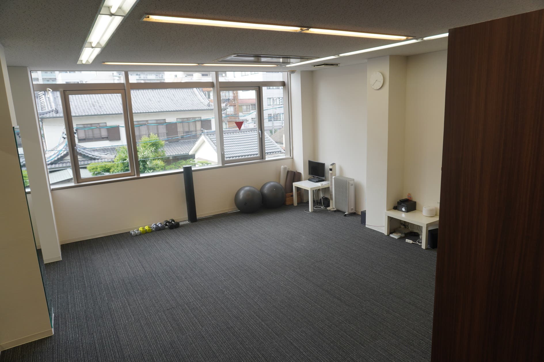 [駅近、少人数向け]スタイリッシュな空間！高岳駅1番出口徒歩2分、の写真2