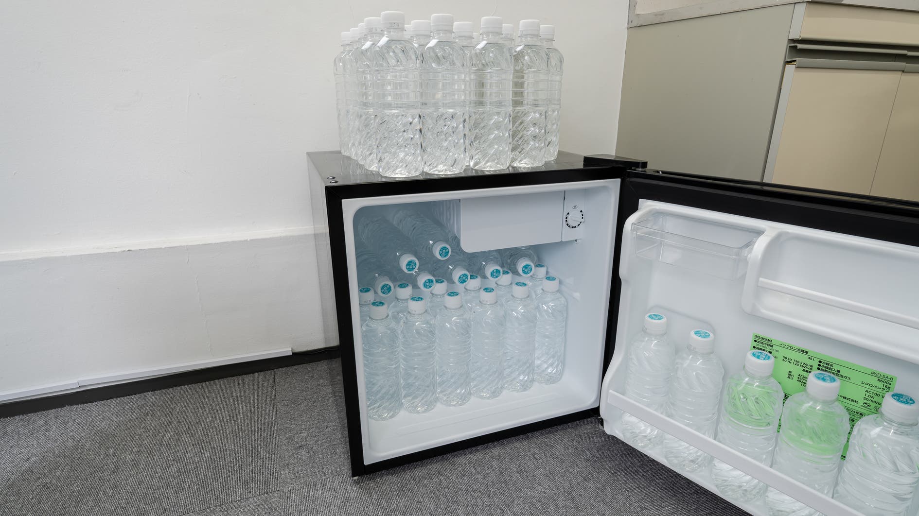 【岩本町駅30秒】光回線高速WiFi、モニター・ホワイトボード完備☆1日1回スタッフ完全清掃の会議室の写真17