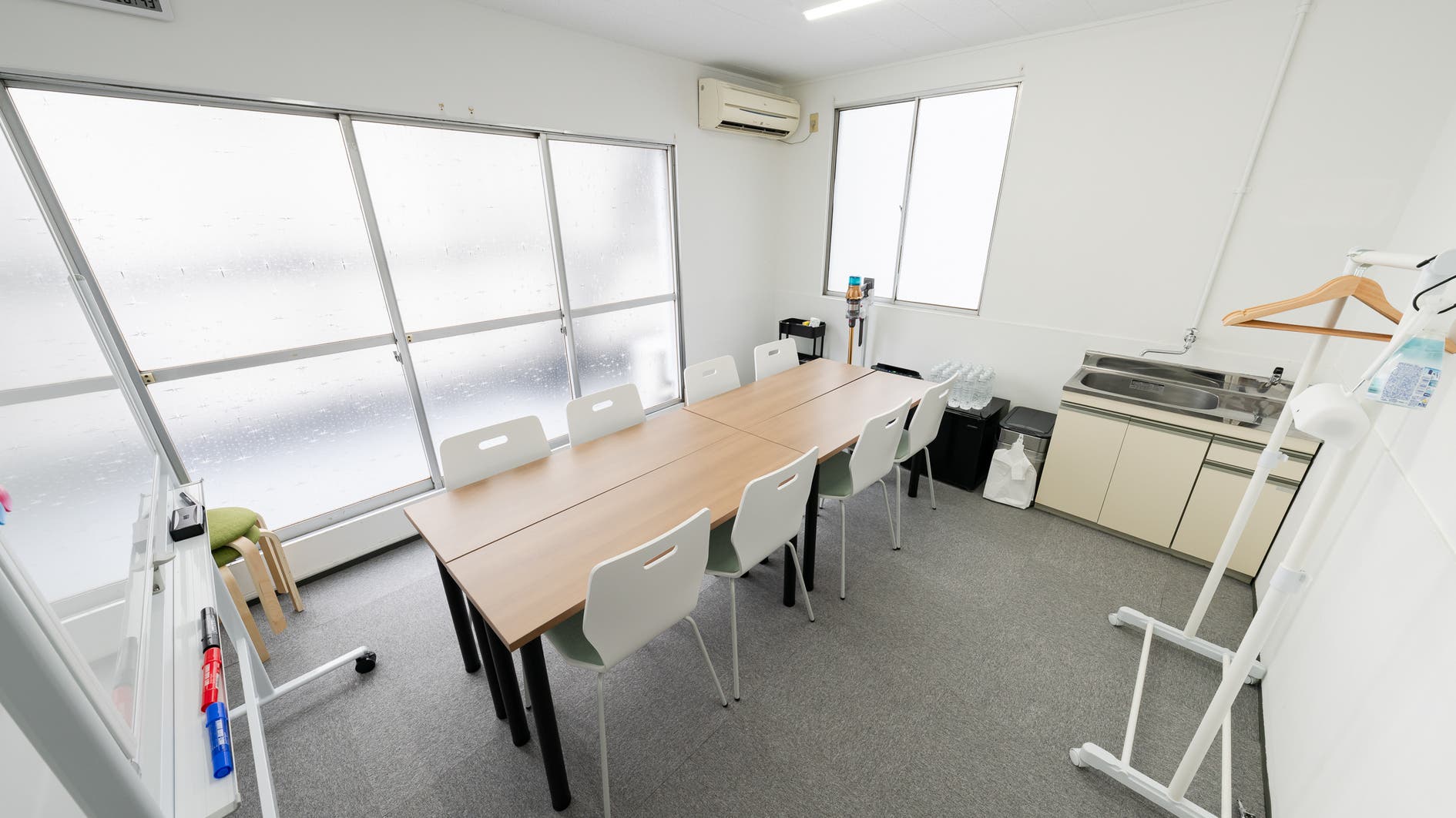 【岩本町駅30秒】光回線高速WiFi、モニター・ホワイトボード完備☆1日1回スタッフ完全清掃の会議室の写真24