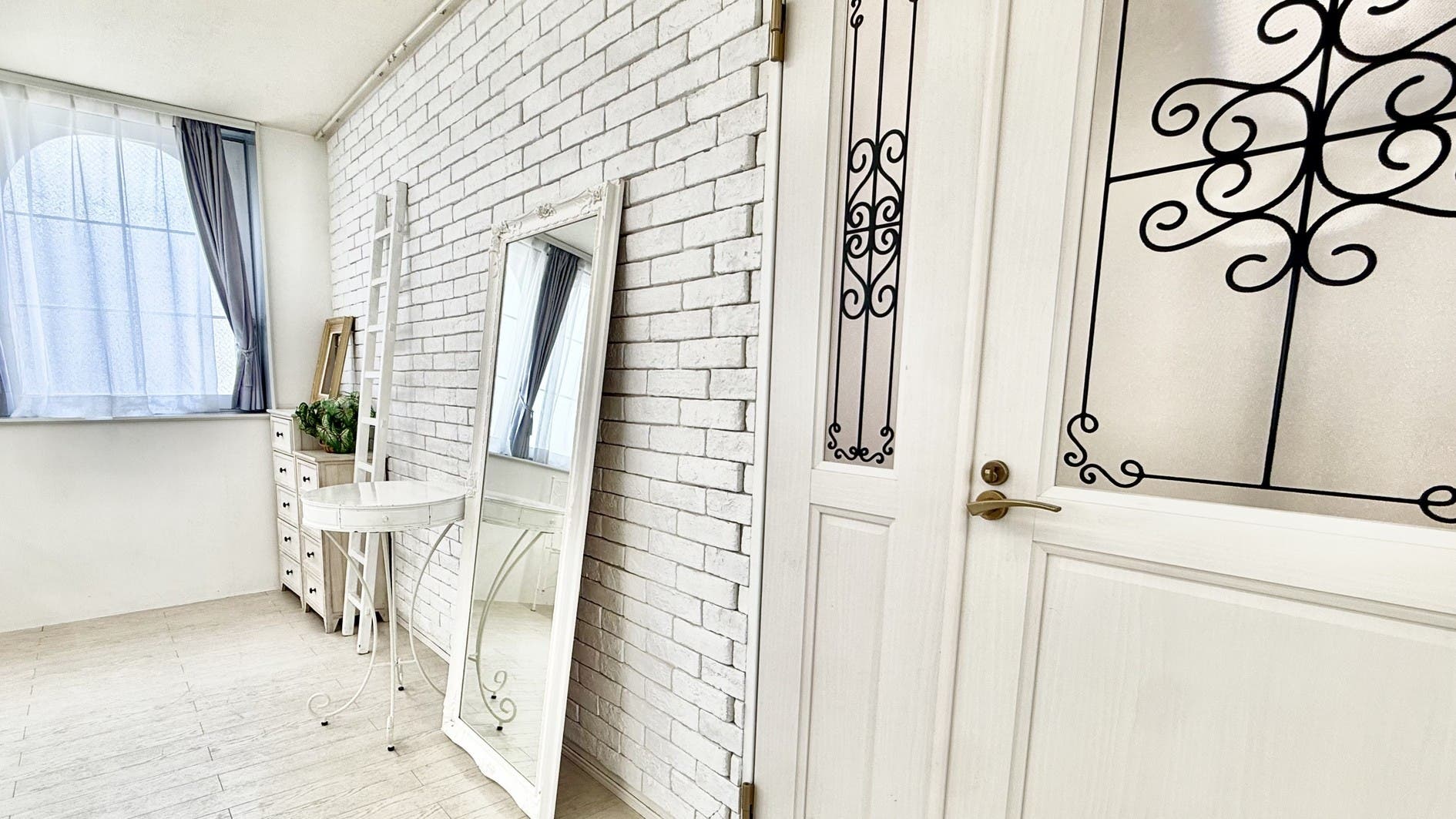 【BH】新宿三丁目駅徒歩1分🚃自然光✨個人イベント🎪撮影会📷チェキ会やWeb配信、YouTube撮影におすすめ✨の写真9