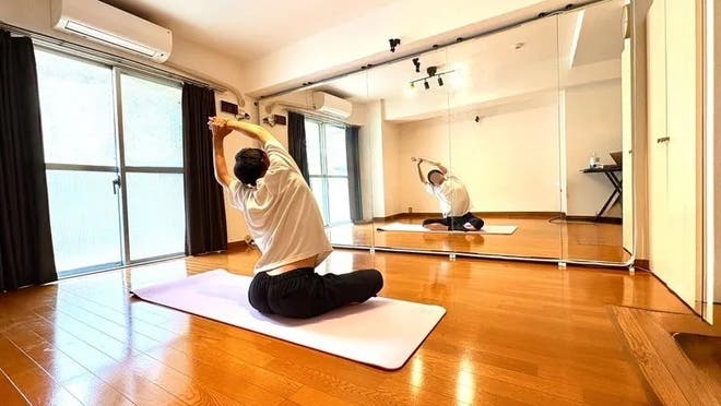 朝ヨガは自然光で、夜ダンスはムード照明で✨一日中使える多目的スタジオの写真6