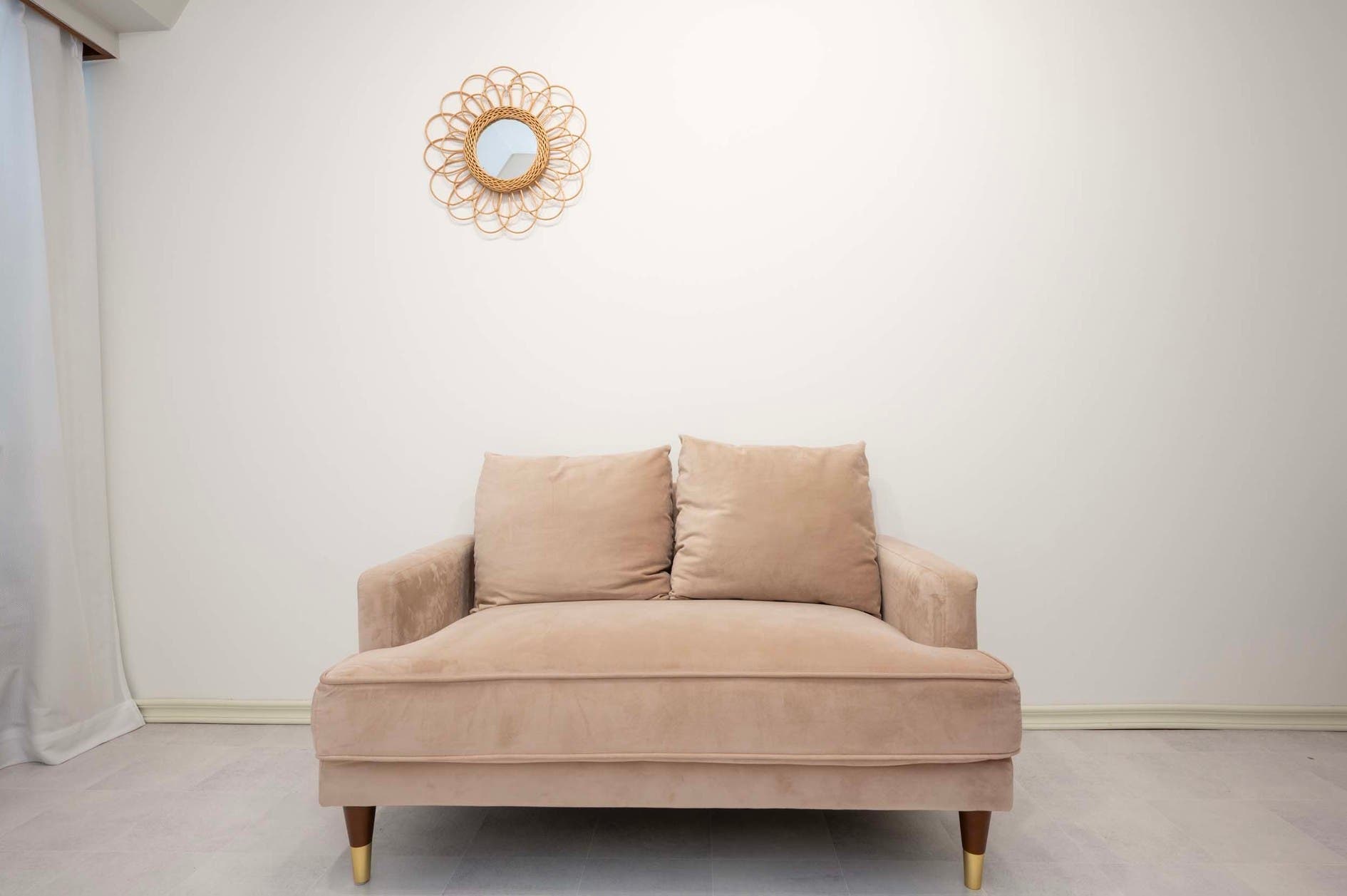 【07💐撮影機材・小物無料｜JR錦糸町駅4分】自然光有り撮影スタジオ✨モール壁で高級感グッと演出/ ポートレート最適✨ ２0m²の写真4