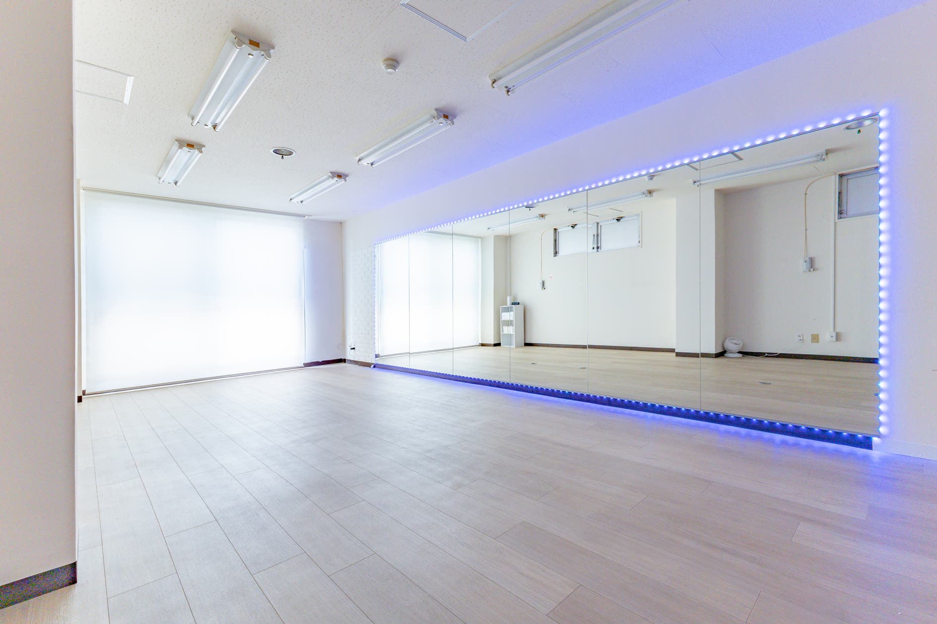 祝オープン✨立町電停徒歩2分広島パルコ徒歩3分の好立地✨ダンスやヨガで24時間利用可能レンタルスタジオ・アルモニの写真1