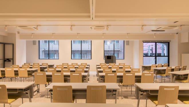 <2階 FUJI>新宿三丁目駅徒歩2分🚃最大100名収容の会議室🪑光回線Wi-Fi📶プロジェクター🎥会議/セミナー/研修の写真5