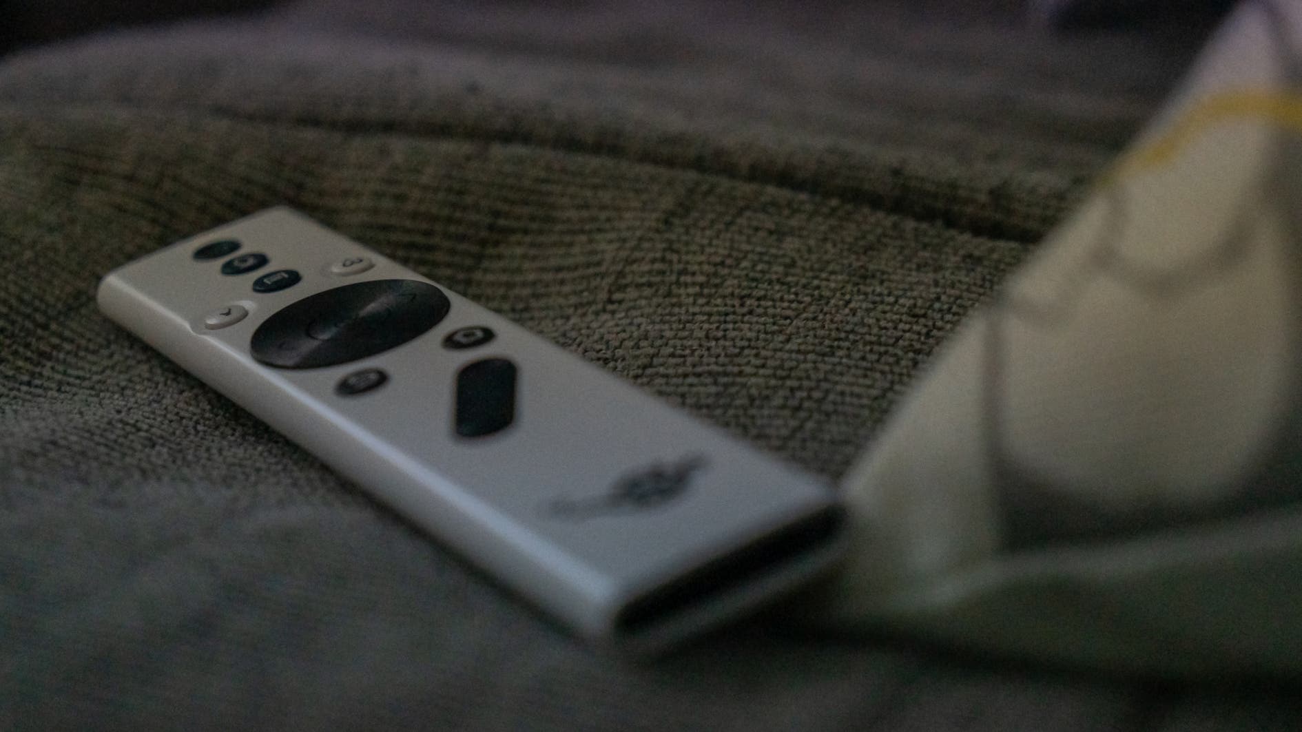 画面サイズ100インチ🎬天井吊り下げプロジェクター popIn Aladdin 2 Plus & 地デジチューナー & ブルーレイプレーヤーの画像4