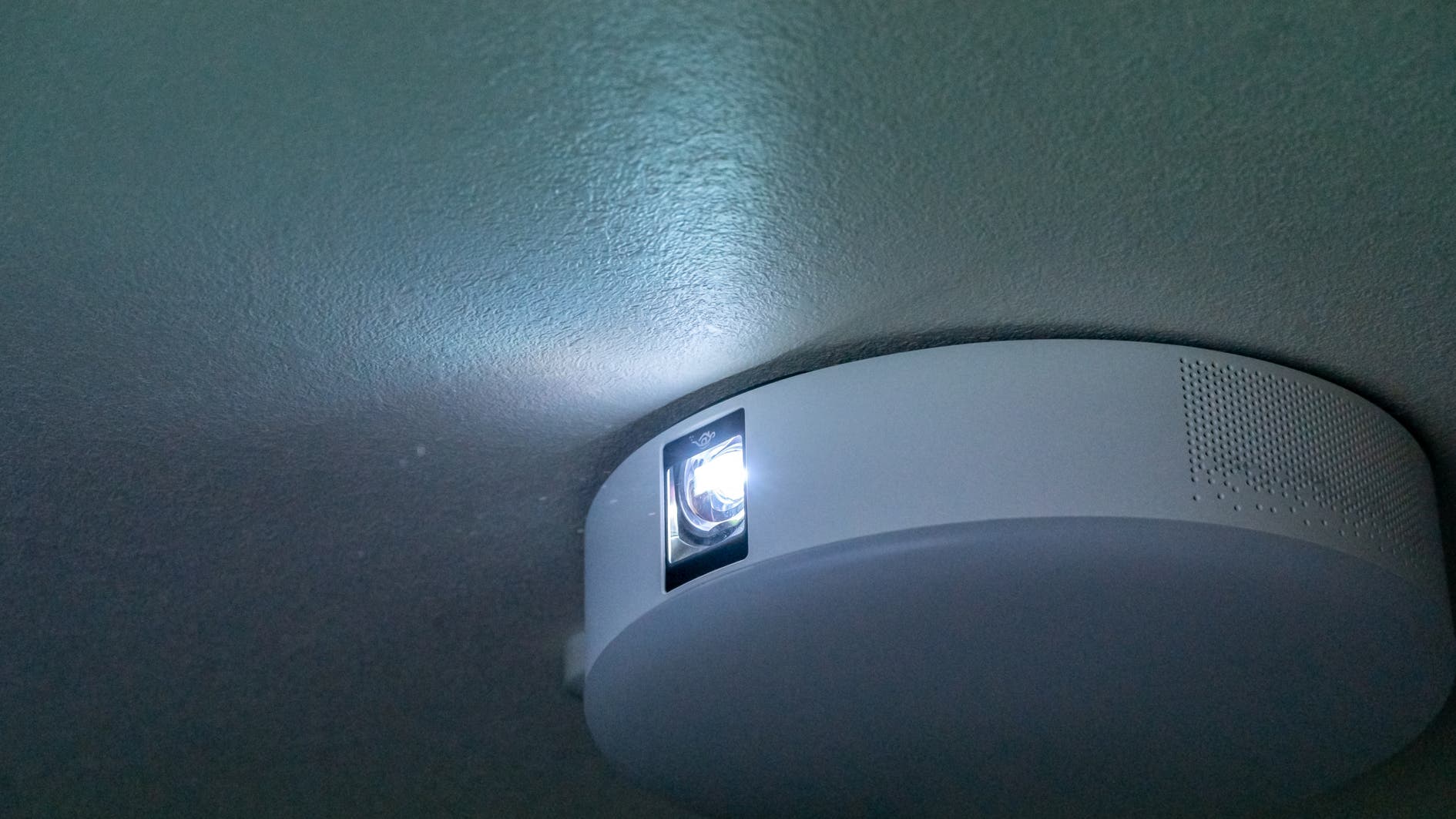 画面サイズ100インチ🎬天井吊り下げプロジェクター popIn Aladdin 2 Plus & 地デジチューナー & ブルーレイプレーヤーの画像1