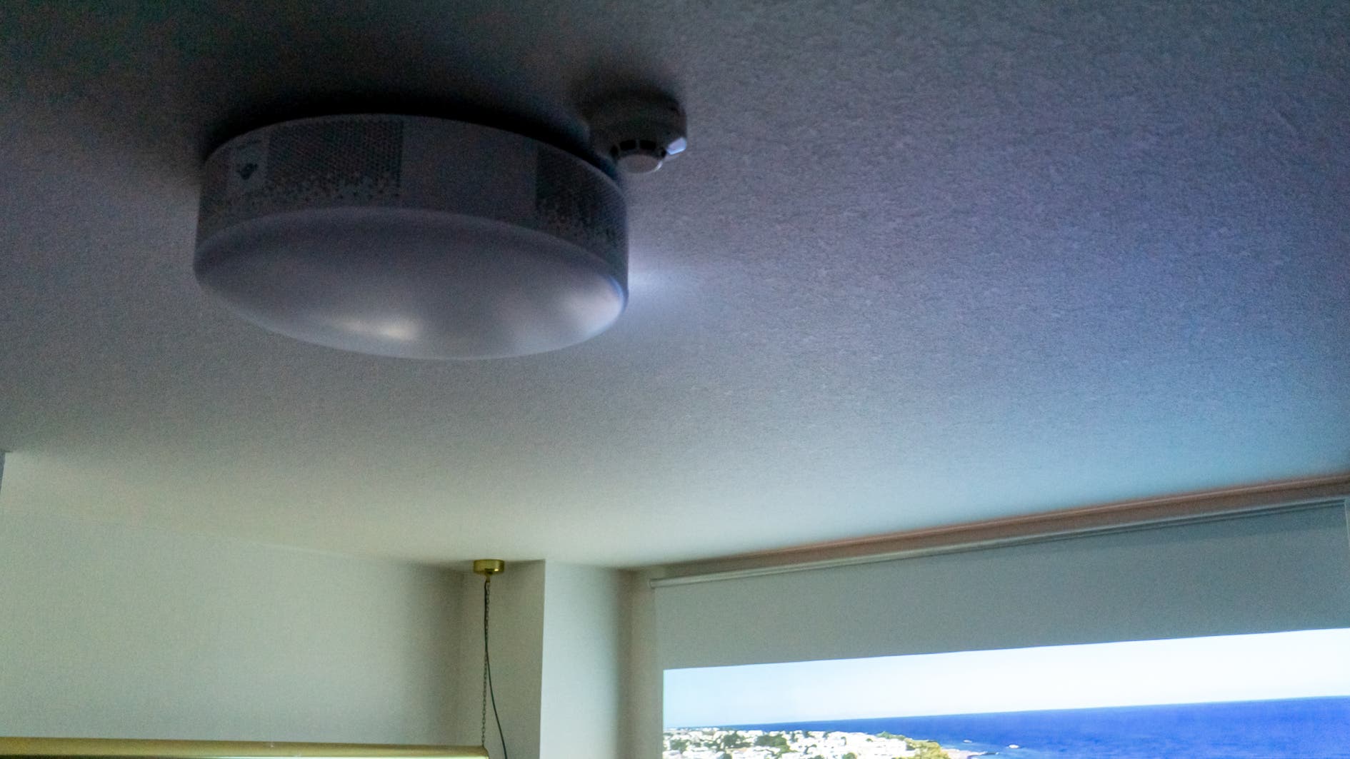 画面サイズ100インチ🎬天井吊り下げプロジェクター popIn Aladdin 2 Plus & 地デジチューナー & ブルーレイプレーヤーの画像3