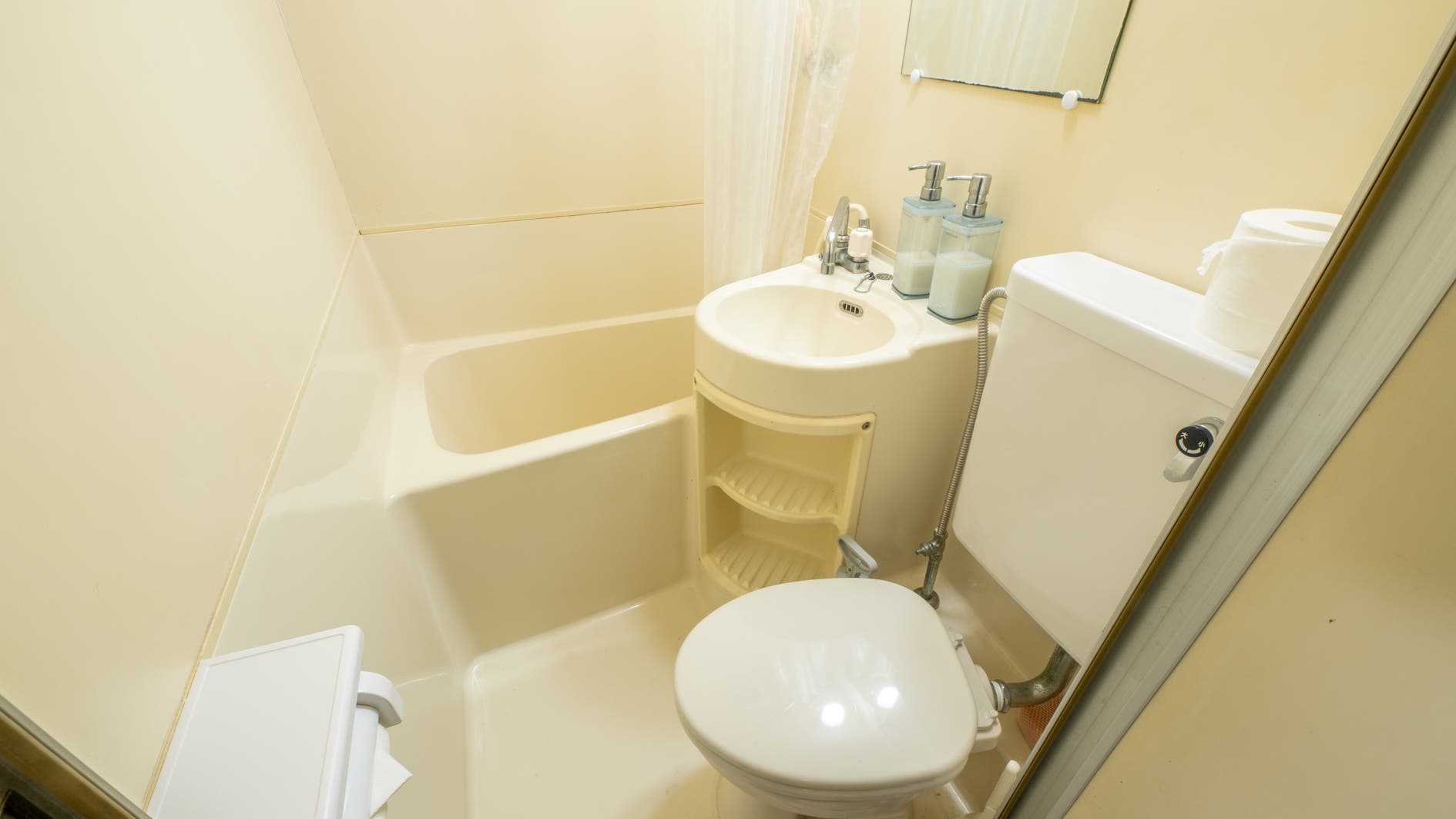 浴室（お風呂・シャワー）のご利用※タオル類は置いてありませんのでお近くでお買い求めくださいの画像1
