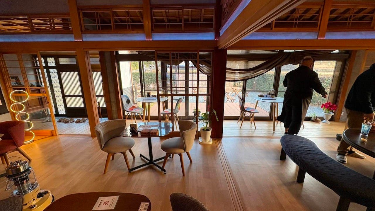 古民家リノベーションカフェの写真11