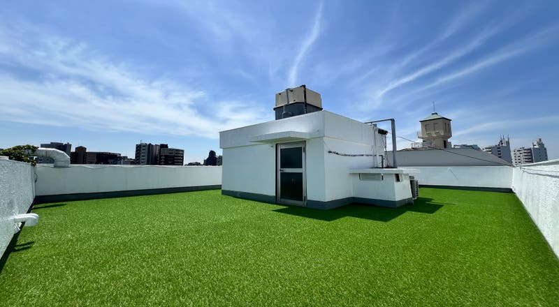 【ベストホスト運営】☀️代官山3分☀️65㎡の開放的屋上｜ドッグラン・MV・ロケ撮影｜デザイン会社監修の展望抜群な撮影空間