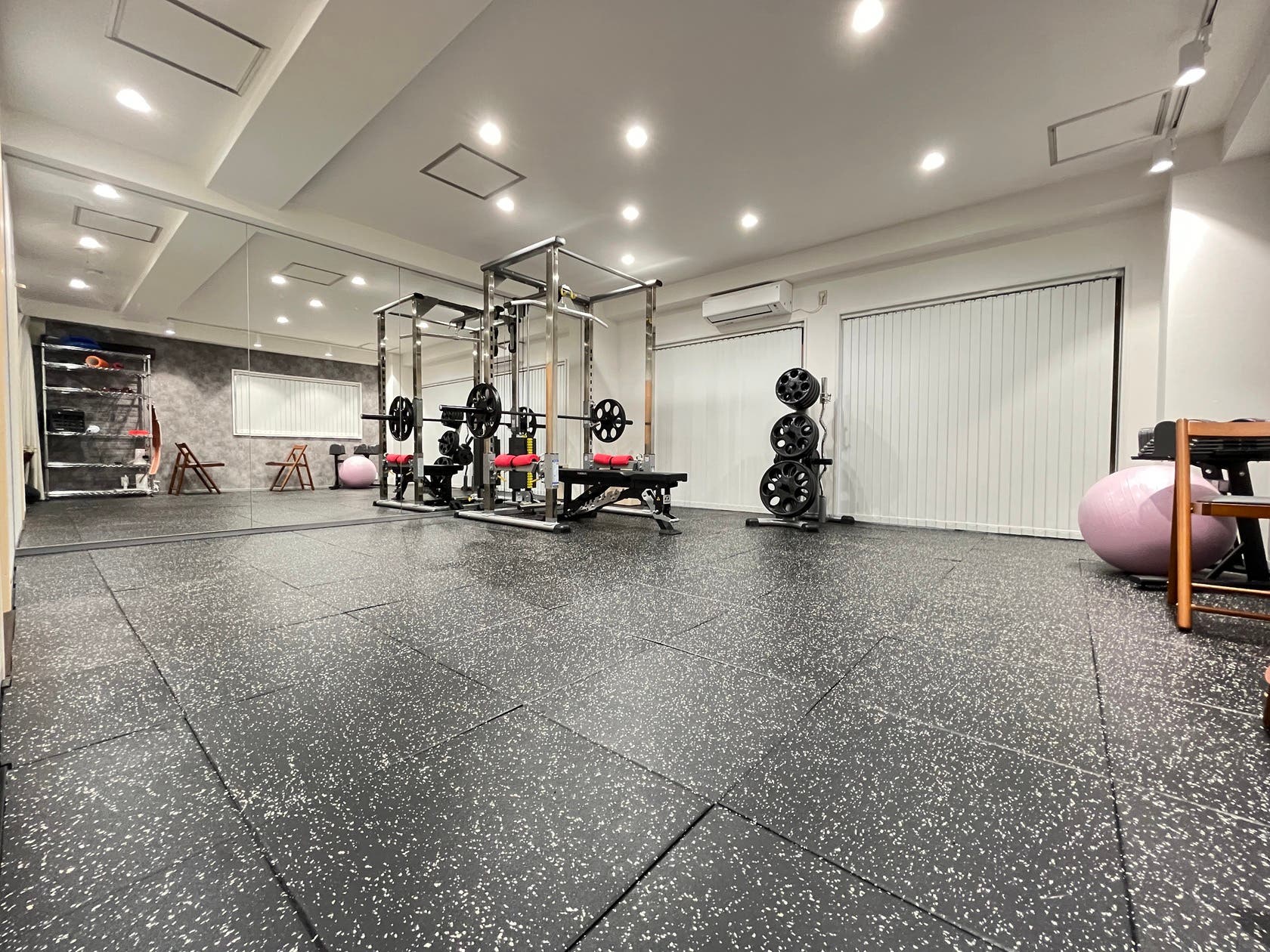 【西馬込駅1分】綺麗でオシャレな内装の完全個室ジム　MIYAZAKI GYM西馬込店の写真1