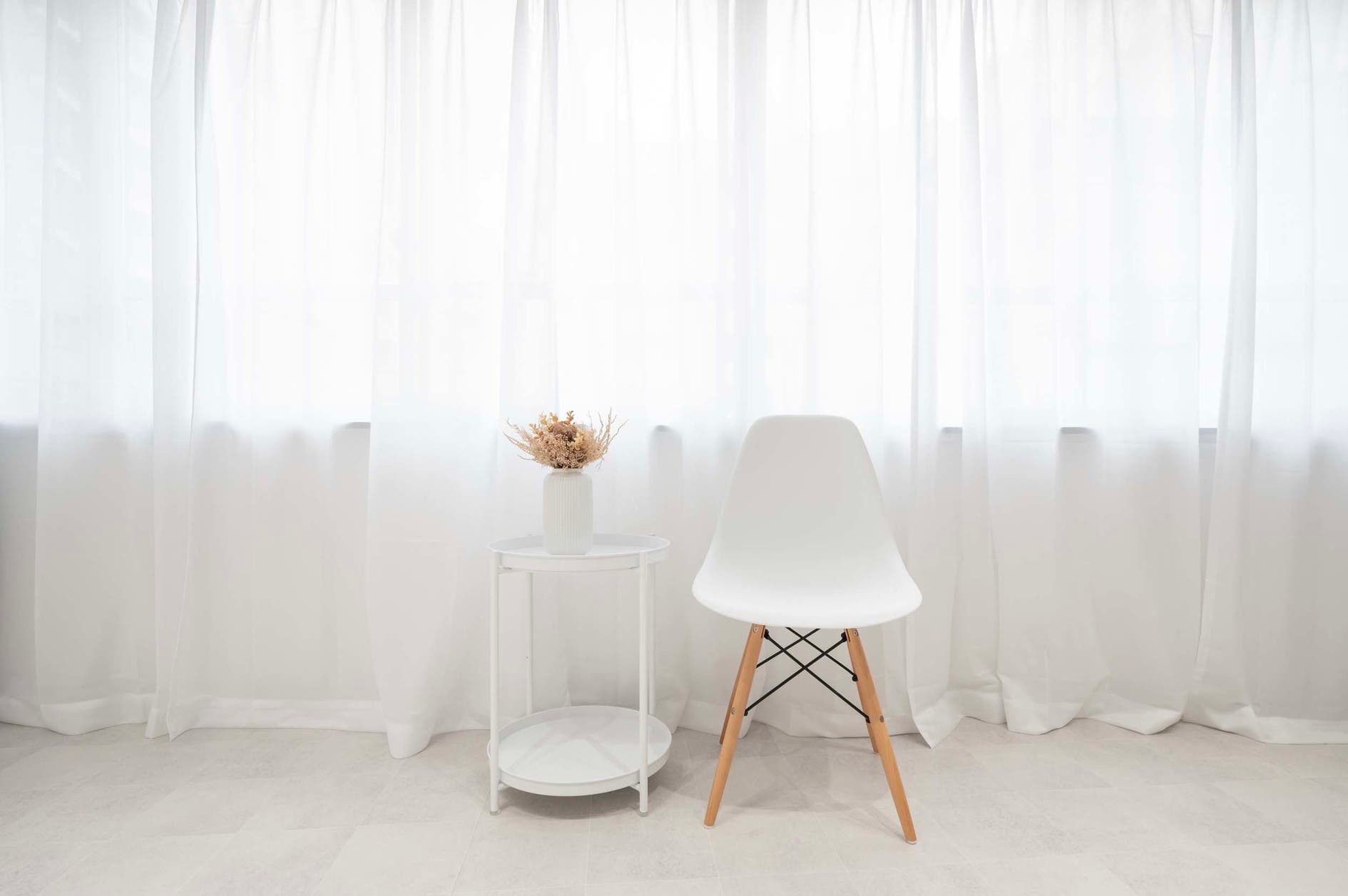 【06✨撮影スタジオ✨撮影機材・小物無料】 神田駅西口3分｜6駅11路線アクセス可🌟モール壁で高級感グッと演出💐ポートレートの写真6