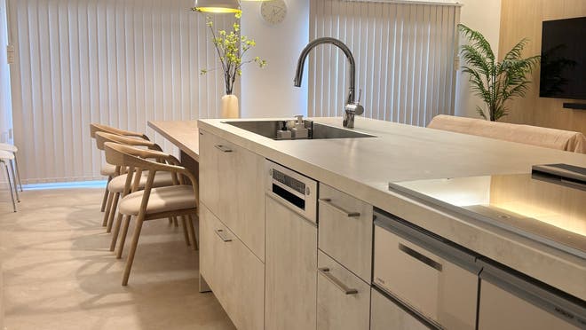 【大名・天神】赤坂駅から徒歩3分🏃♀️💨ゴミ捨て料金0!管理費0!立地◎ テレワーク、撮影などに最適!の写真2