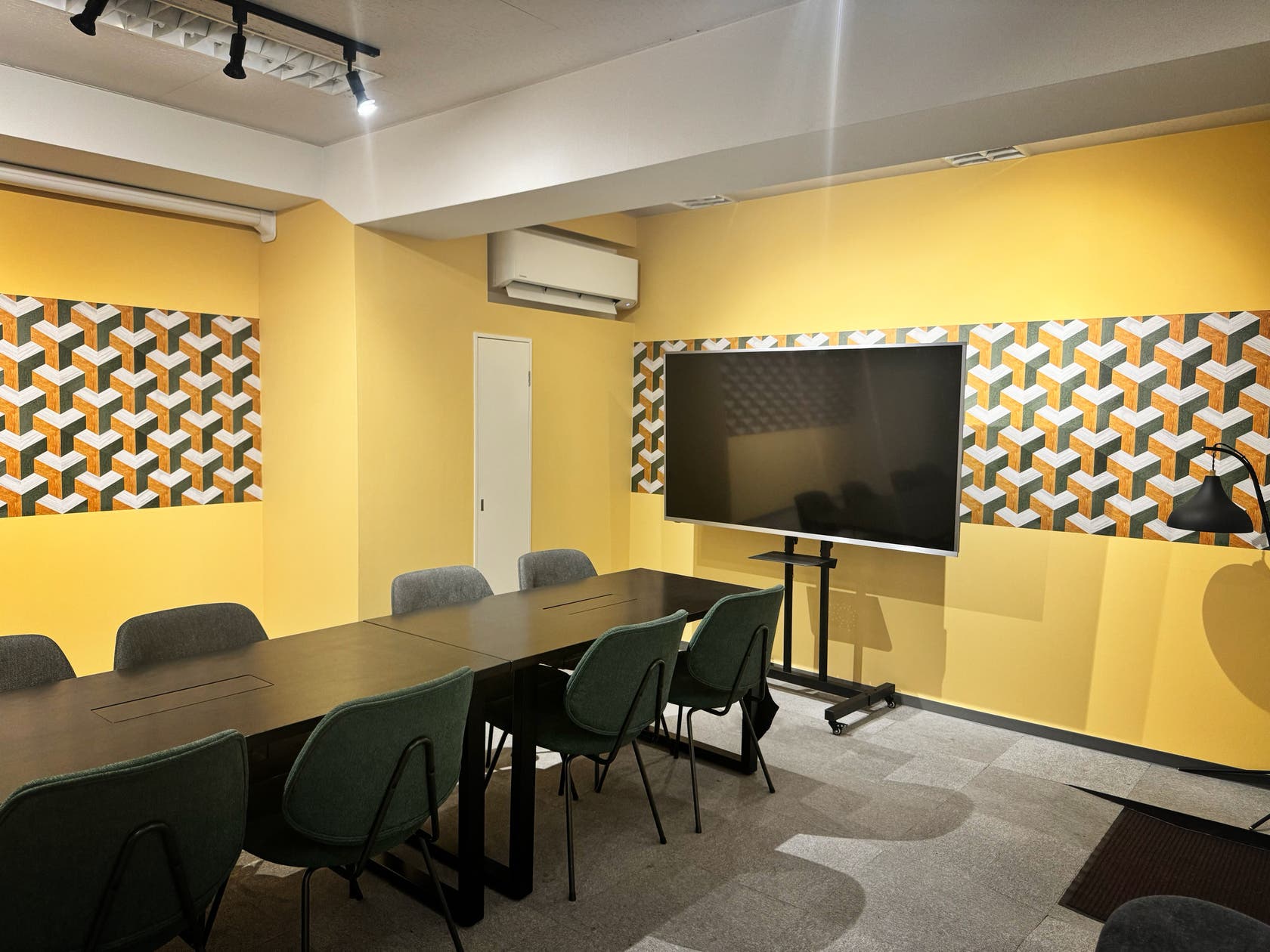 渋谷駅徒歩30秒｜15名個室｜ミーティング｜商談｜推し会｜ボードゲーム｜当日予約歓迎＜ルームB＞の写真7