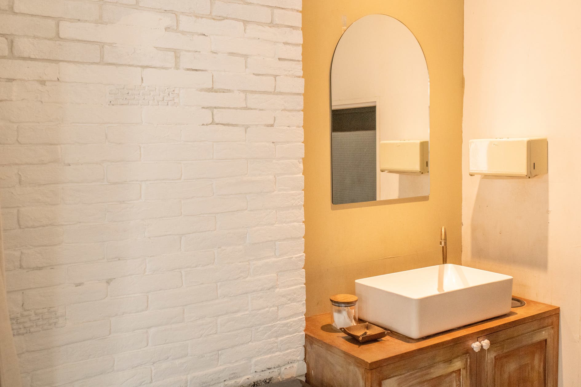 アンティーク｜機材無料｜漆喰壁｜インテリアが自慢｜1～3F、RFの豊富な撮影シーン｜屋上庭園撮影｜二駅利用可駅徒歩5分の写真5