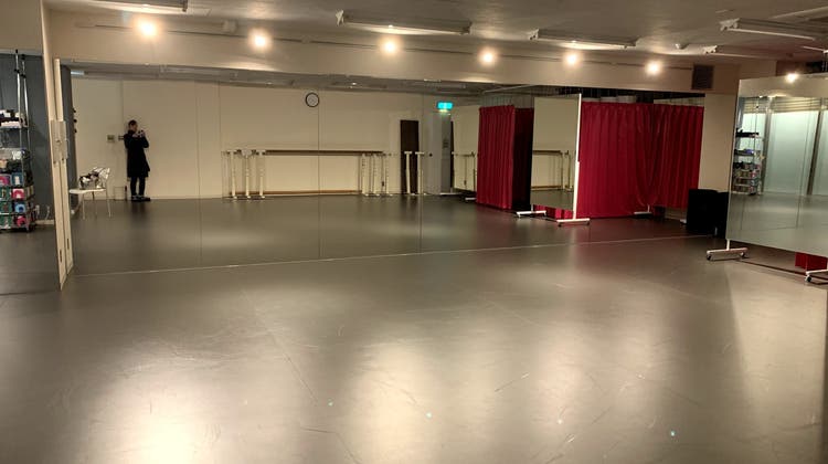 本郷三丁目徒歩6分のダンススタジオの写真1