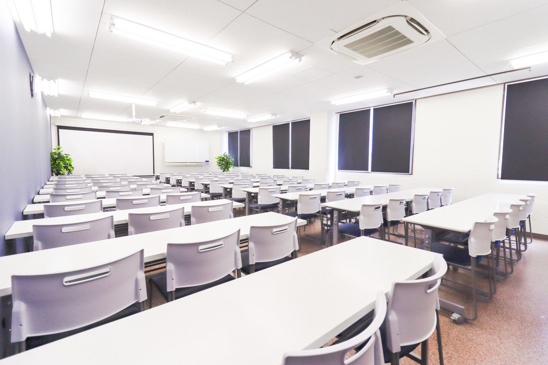 【名古屋駅E4出口徒歩3分！87名！】プロジェクター・10Gbps光回線・WiFi全て無料！ふれあい貸し会議室 名古屋No143の写真2