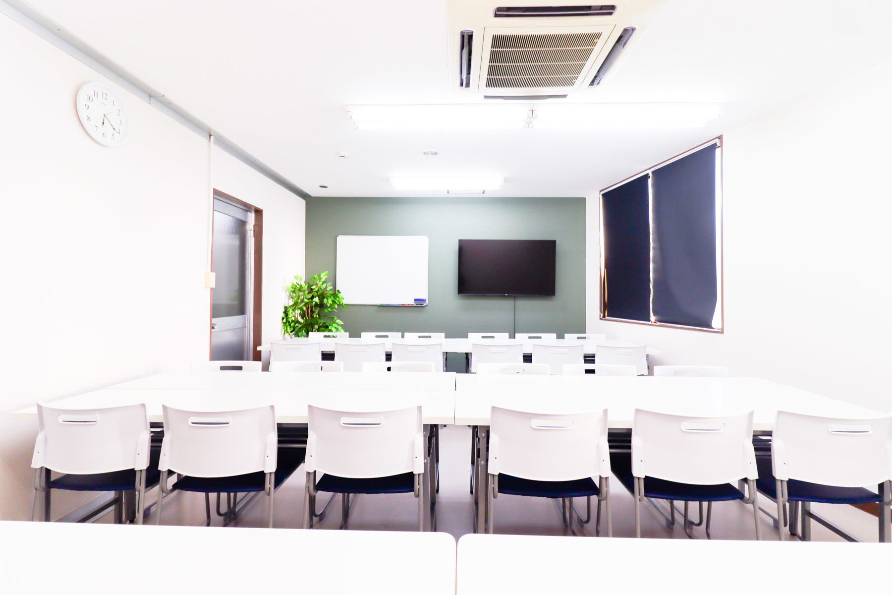 【名古屋駅E4出口徒歩3分！28名！】55型モニター・10Gbps光回線・WiFi全て無料！ふれあい貸し会議室 名古屋No145の写真7