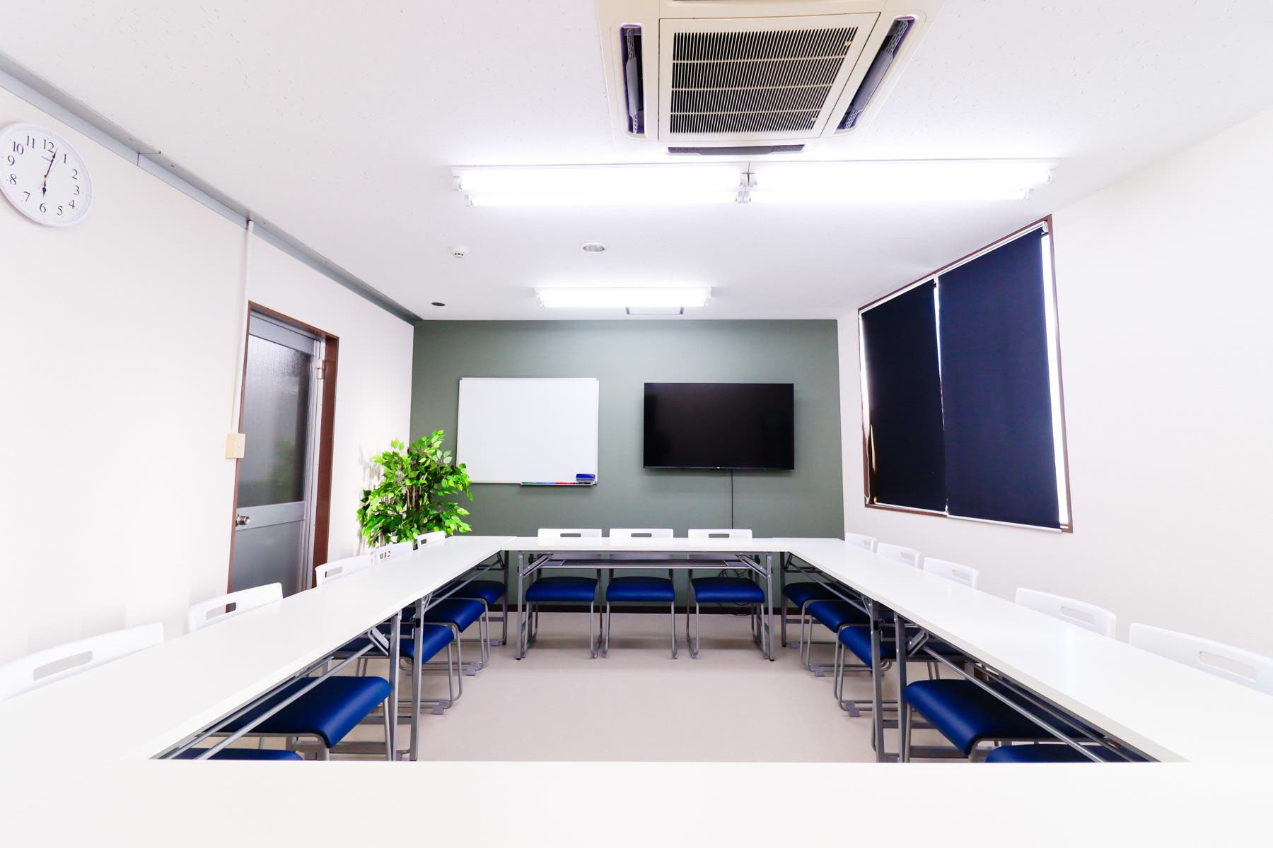 【名古屋駅E4出口徒歩3分！28名！】55型モニター・10Gbps光回線・WiFi全て無料！ふれあい貸し会議室 名古屋No145の写真11