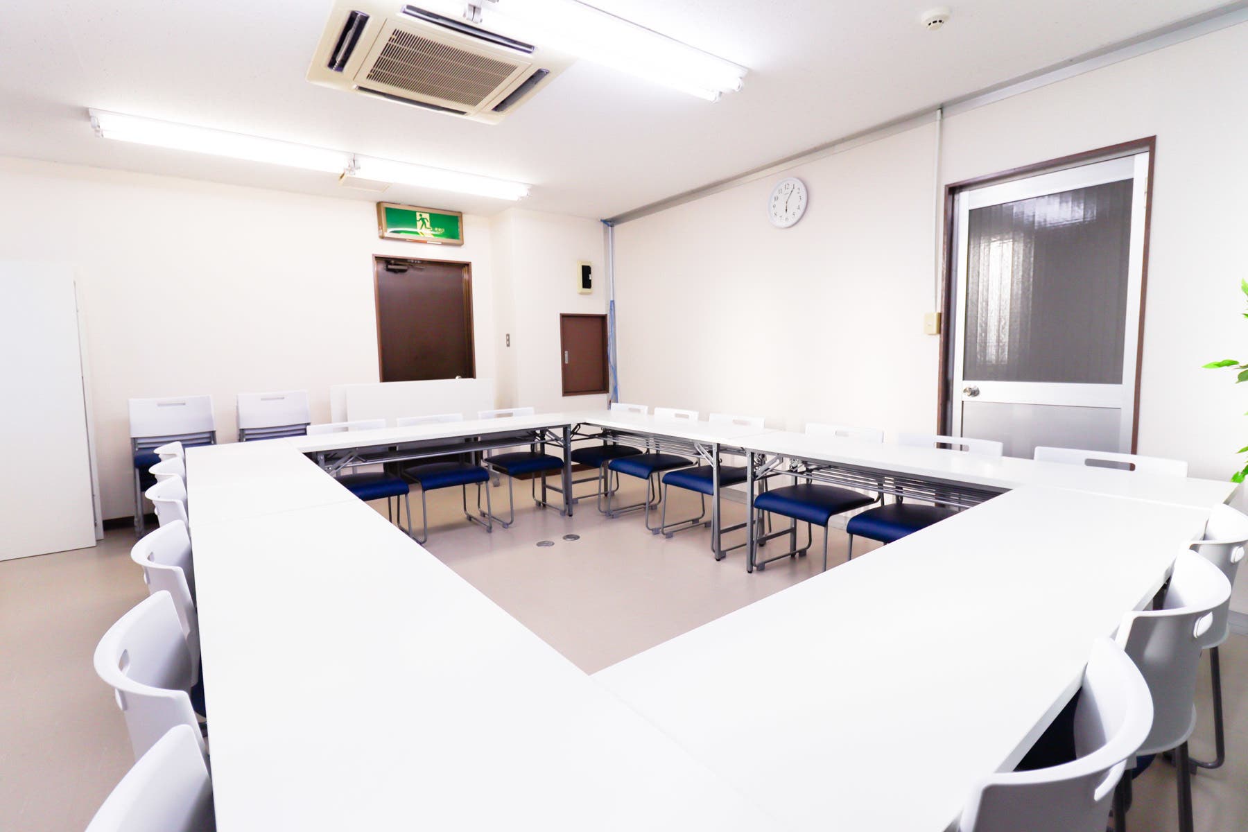 【名古屋駅E4出口徒歩3分！28名！】55型モニター・10Gbps光回線・WiFi全て無料！ふれあい貸し会議室 名古屋No145の写真13
