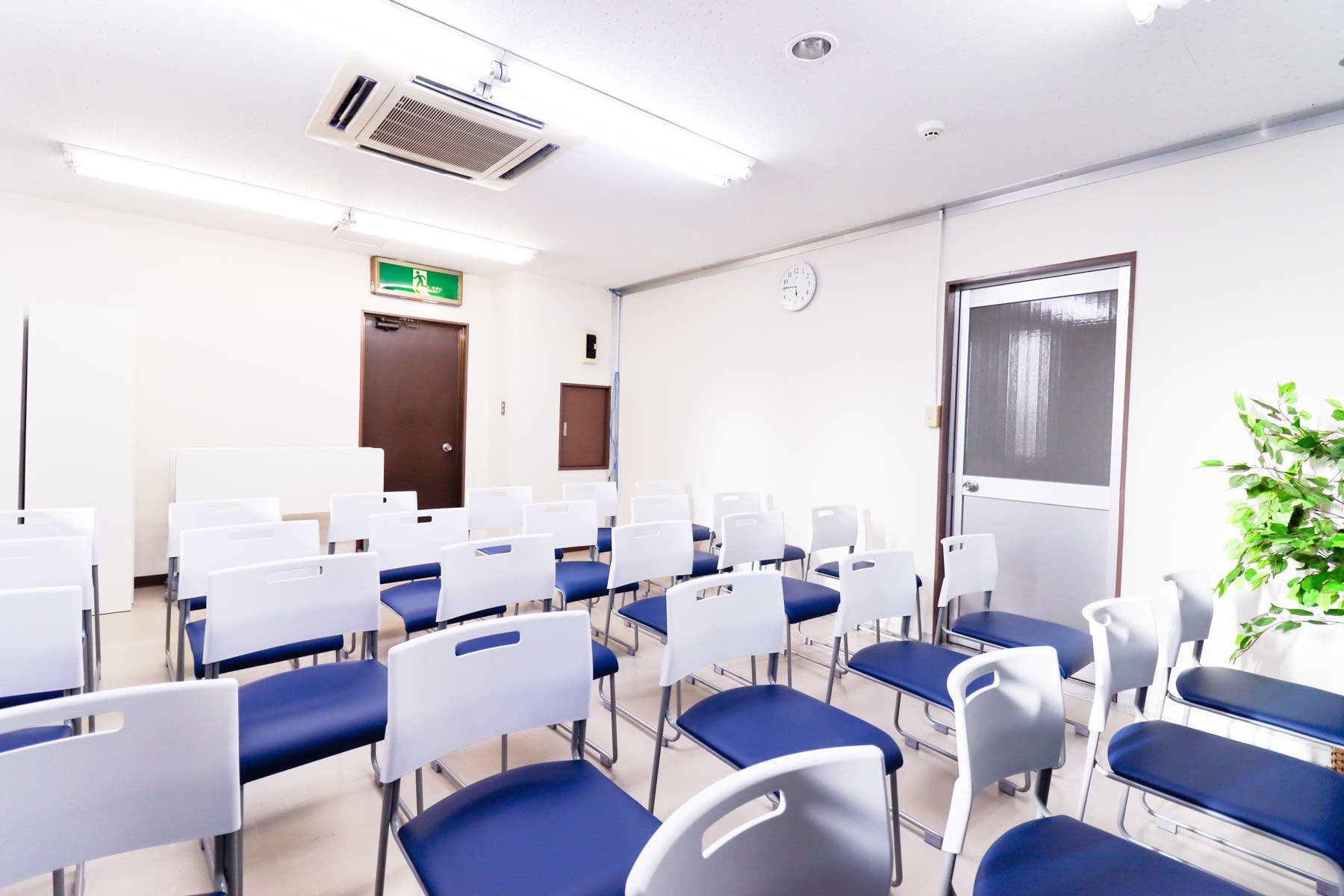 【名古屋駅E4出口徒歩3分！28名！】55型モニター・10Gbps光回線・WiFi全て無料！ふれあい貸し会議室 名古屋No145の写真19