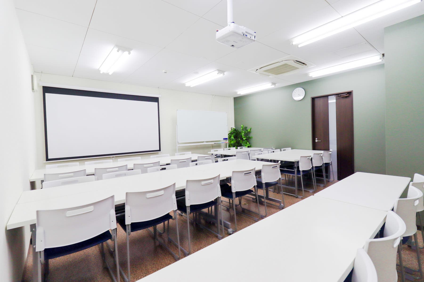 【名古屋駅E4出口徒歩3分！37名！】プロジェクター・10Gbps光回線・WiFi全て無料！ふれあい貸し会議室 名古屋No146の写真7