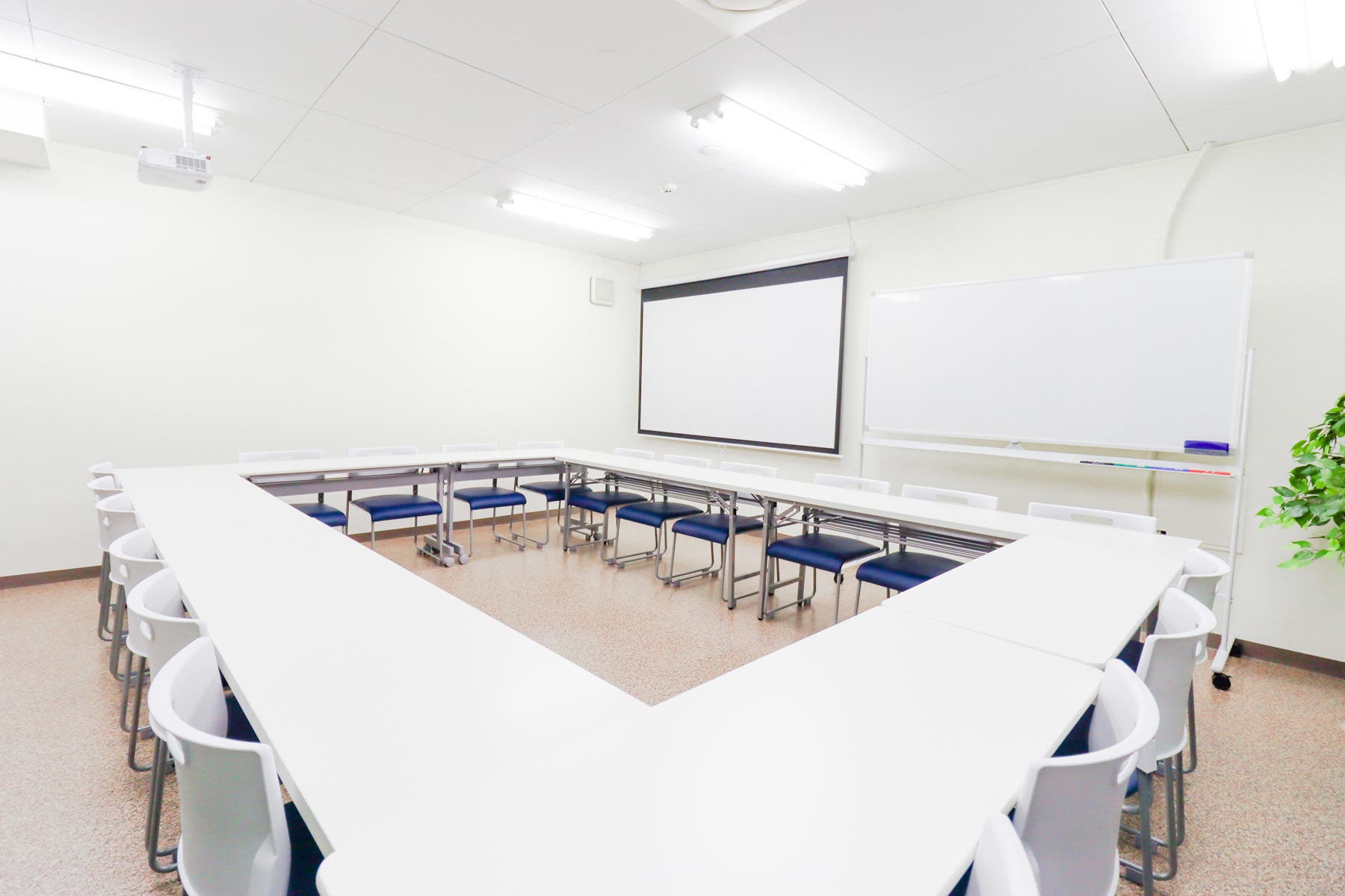 【名古屋駅E4出口徒歩3分！37名！】プロジェクター・10Gbps光回線・WiFi全て無料！ふれあい貸し会議室 名古屋No146の写真11