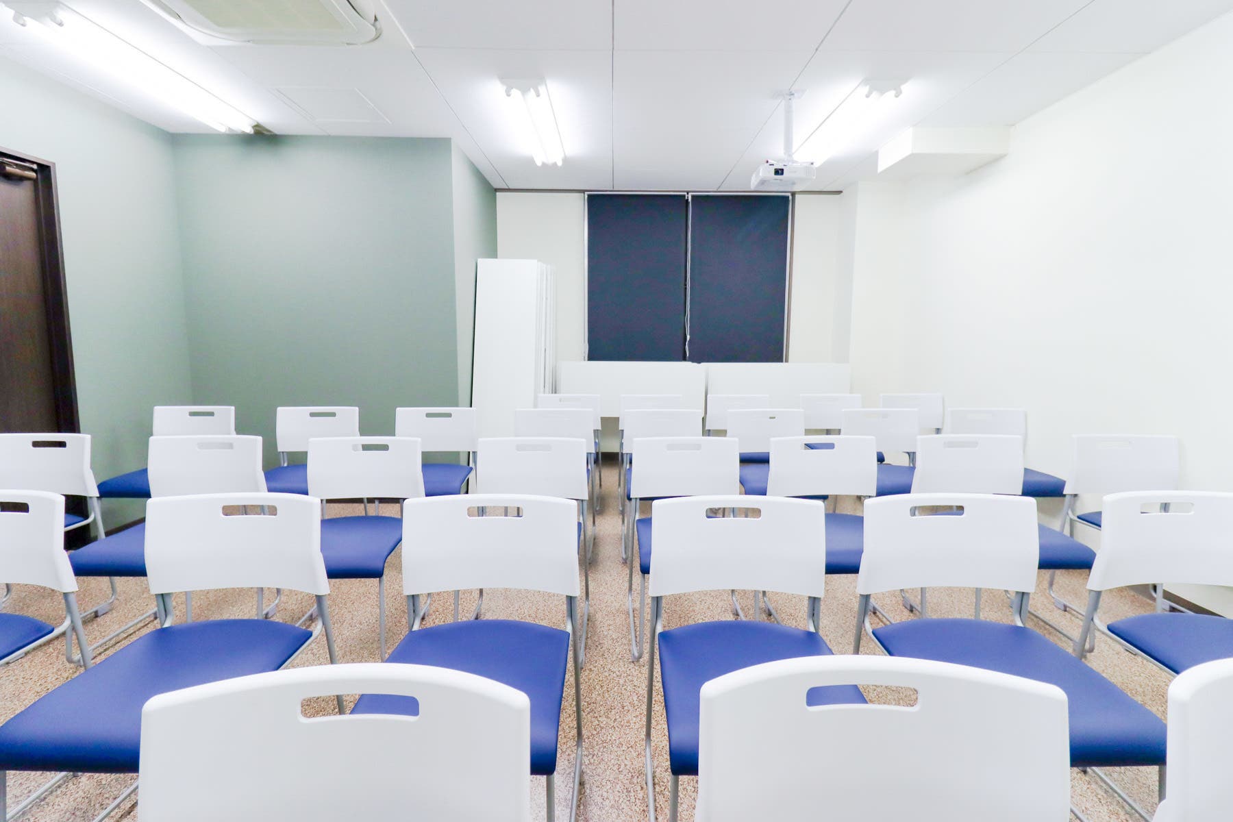 【名古屋駅E4出口徒歩3分！37名！】プロジェクター・10Gbps光回線・WiFi全て無料！ふれあい貸し会議室 名古屋No146の写真18