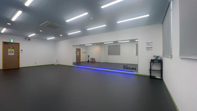 京都山科レンタルスタジオ ダンサーズ 当日予約可能!ダンスの個人練習やレッスンの開催に最適な多目的スペースですの写真2