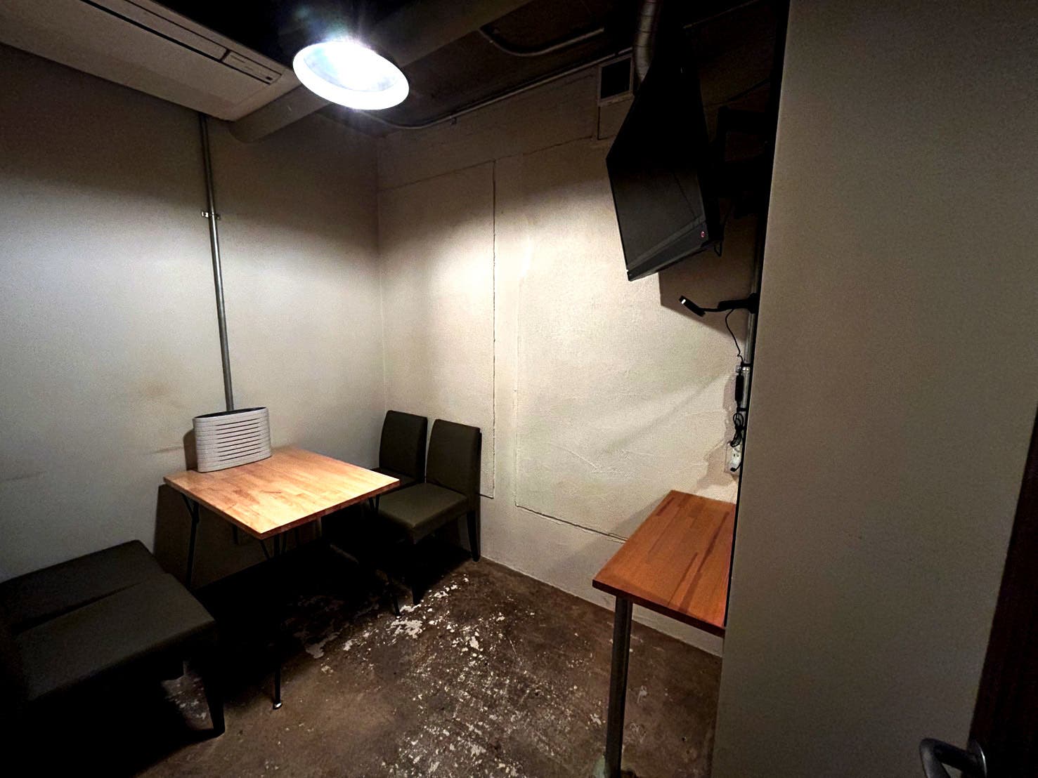 京都河原町駅から歩いて5分！プロスペックの音響・配信設備を備えたcafeのような明るい空間のライブハウスです。の写真7